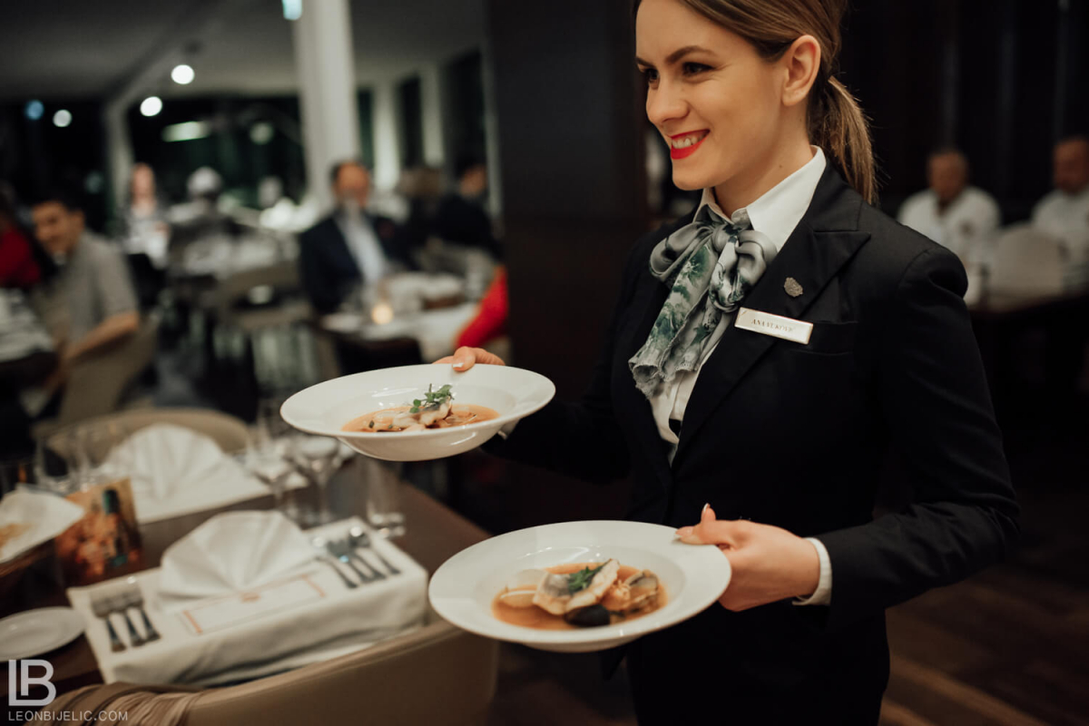 MASTER CHEF SERBIA / RESTAURANT 44 PARALLEL